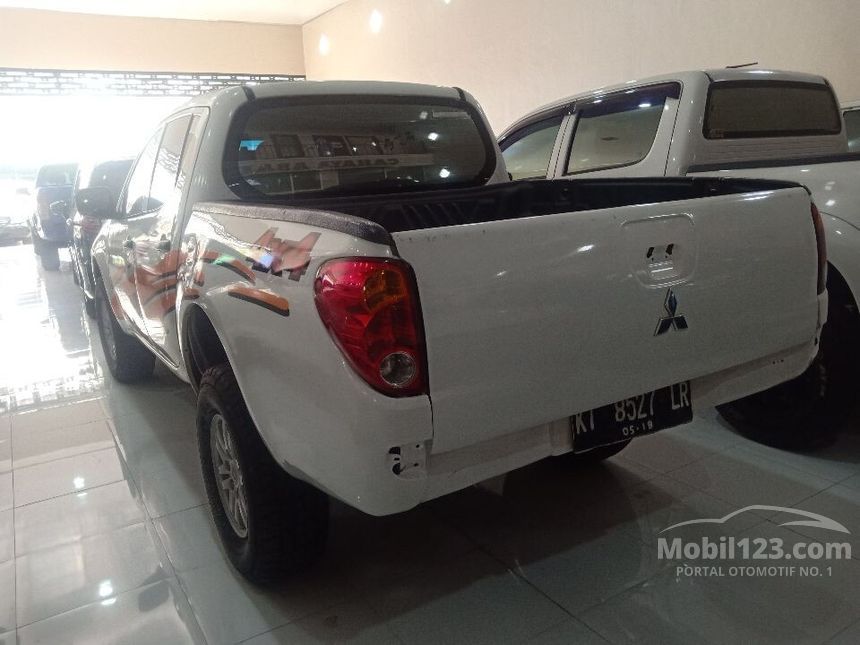 Jual Mobil Mitsubishi Strada Triton 2014 HD-X 2.8 di Jawa Timur Manual ...