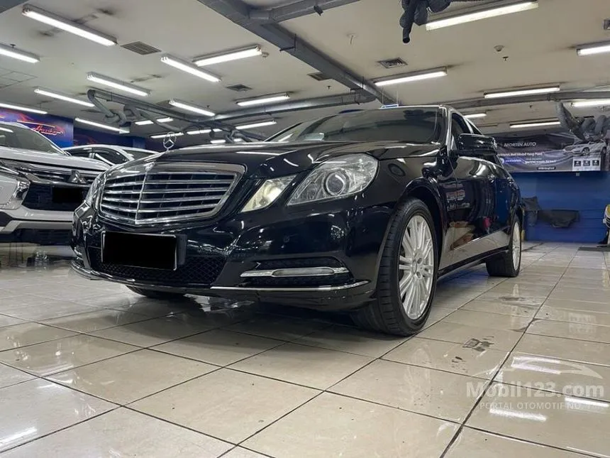 Jual Mobil Mercedes-Benz E300 2010 Elegance 3.0 di DKI Jakarta Automatic Sedan Hitam Rp 277.000. ...