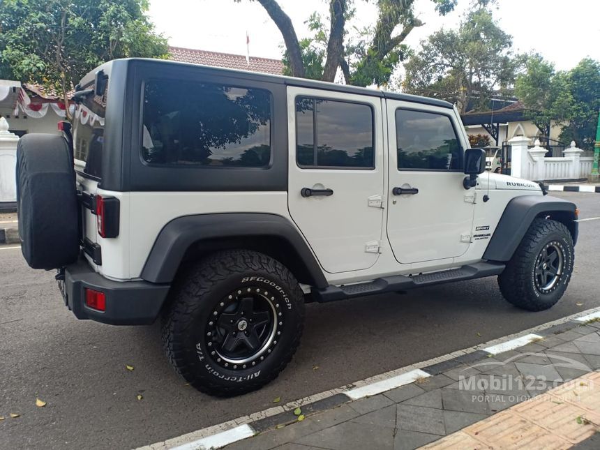 Jual Mobil Jeep Wrangler 2013 Rubicon 3.6 di Yogyakarta Automatic SUV ...