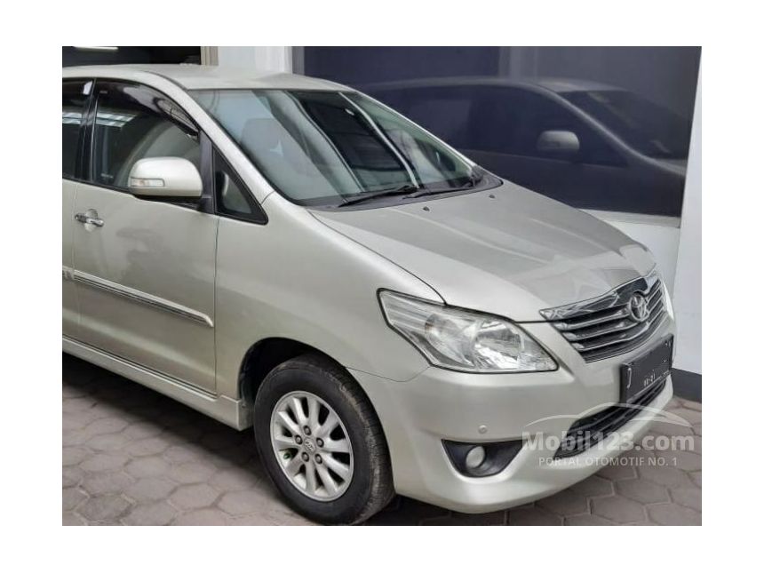 Jual Mobil Toyota Kijang Innova 2011 V 2.0 di Jawa Barat Automatic MPV ...