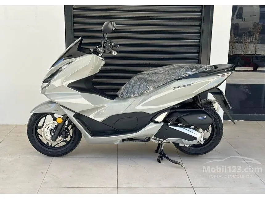 Jual Motor Honda PCX 2021 CBS 0.2 di DKI Jakarta Automatic Others Putih ...