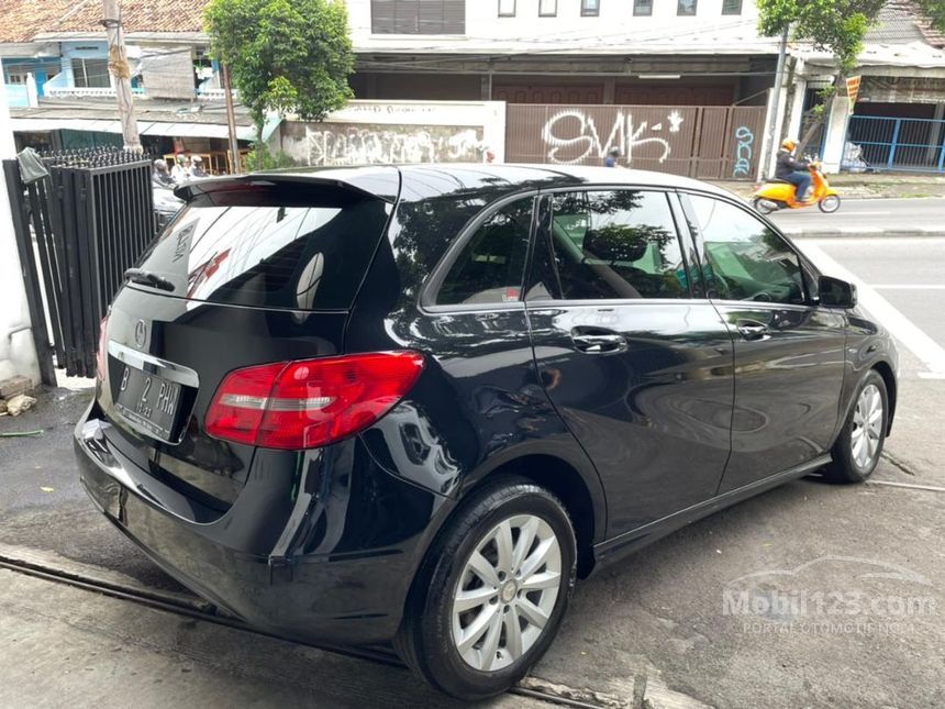 Jual Mobil Mercedes-Benz B200 2012 Urban 1.6 di DKI Jakarta Automatic ...