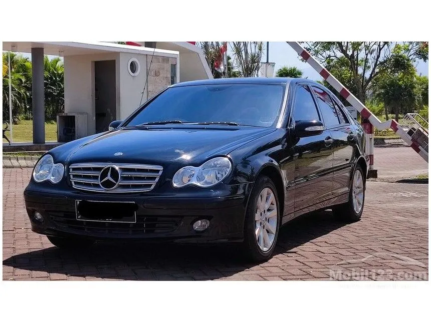Jual Mobil Mercedes-Benz C240 2005 Elegance 2.6 di Jawa Timur Automatic ...