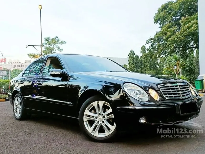 Jual Mobil Mercedes-Benz E260 2005 E260 2.6 di DKI Jakarta Automatic Sedan Hitam Rp 135.000.000 ...