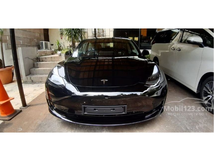 Jual Mobil Tesla Model 3 2020 Standard Range Plus di Jawa Barat ...
