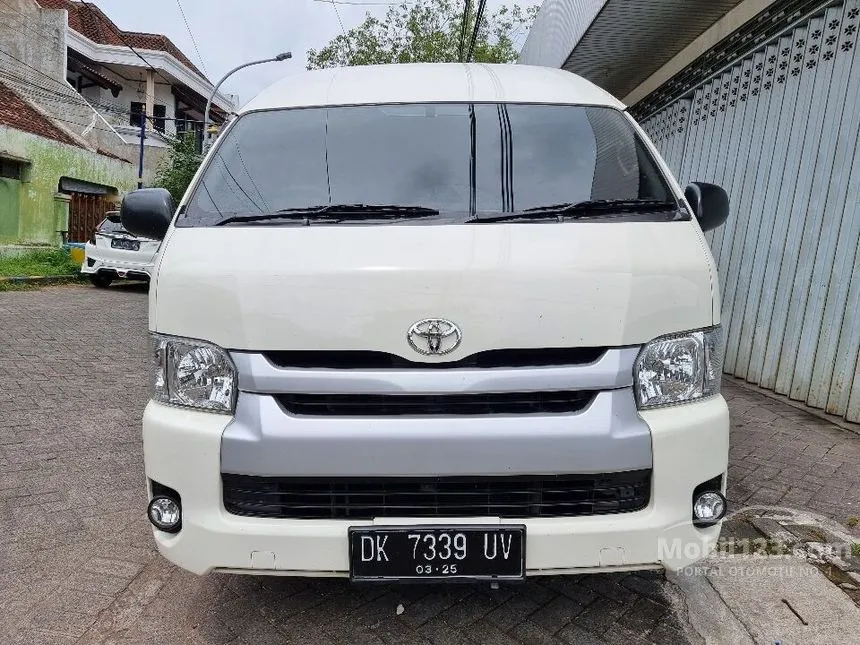 Jual Mobil Toyota Hiace 2020 High Grade Commuter 2.5 di Jawa Timur ...