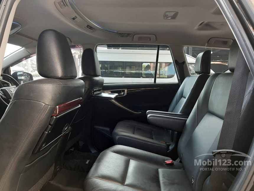 Jual Mobil Toyota Innova Venturer 2017 2.0 di DKI Jakarta Automatic ...