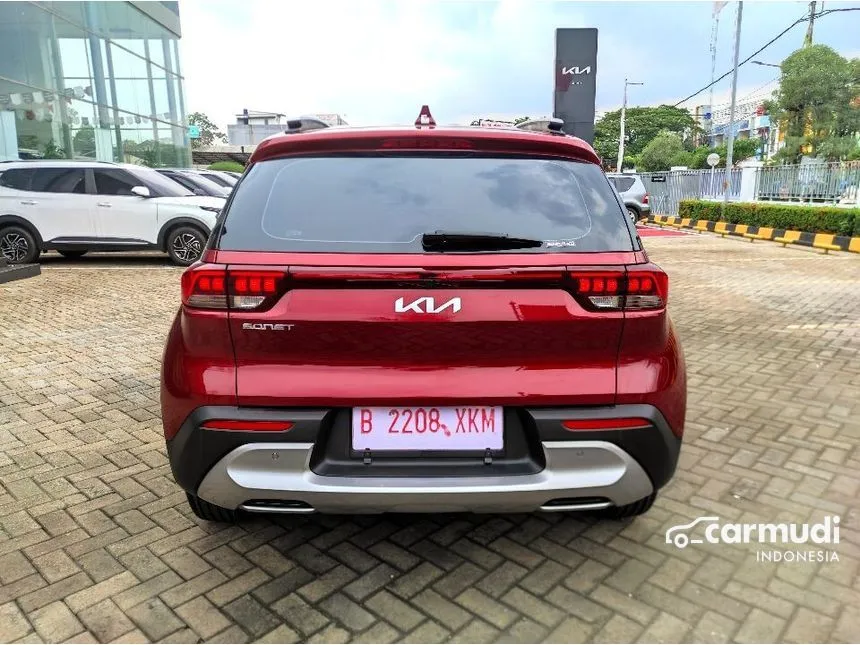 KIA Sonet 2023 Premiere 1.5 in DKI Jakarta Automatic Wagon Maroon for ...