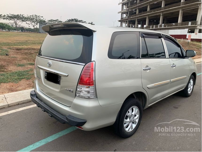 Jual Mobil Toyota Kijang Innova 2011 E 2.0 di Banten Automatic MPV ...
