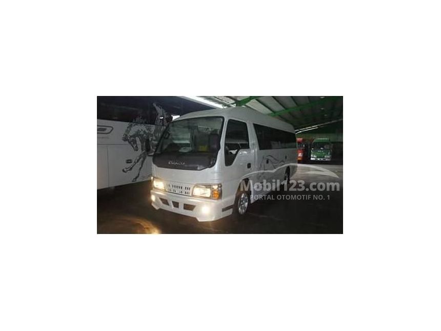 Jual Mobil Isuzu Elf 2015 NKR 55 MICROBUS LWB Manual 2.8 di Jawa Timur ...