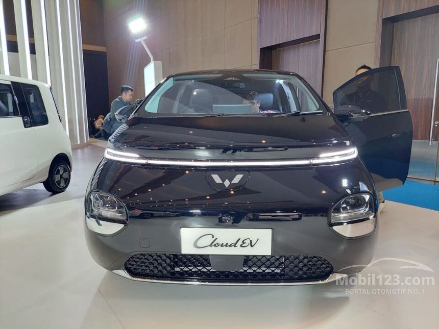 Jual Mobil Wuling Cloud EV 2024 EV di DKI Jakarta Automatic Hatchback ...