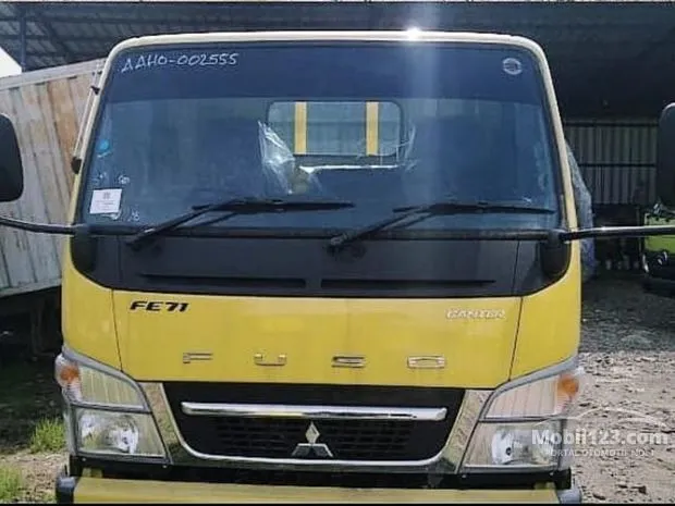 Jual Mitsubishi Fuso Canter FE71 Bekas di Indonesia Harga Murah ...