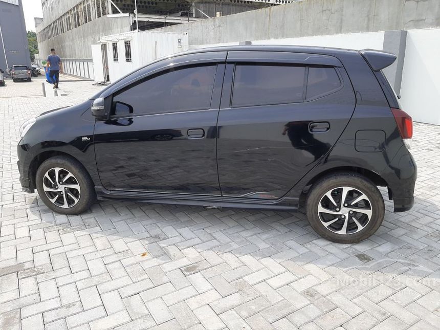 Jual Mobil Daihatsu Ayla 2018 R Deluxe 1.2 di Jawa Barat Automatic ...