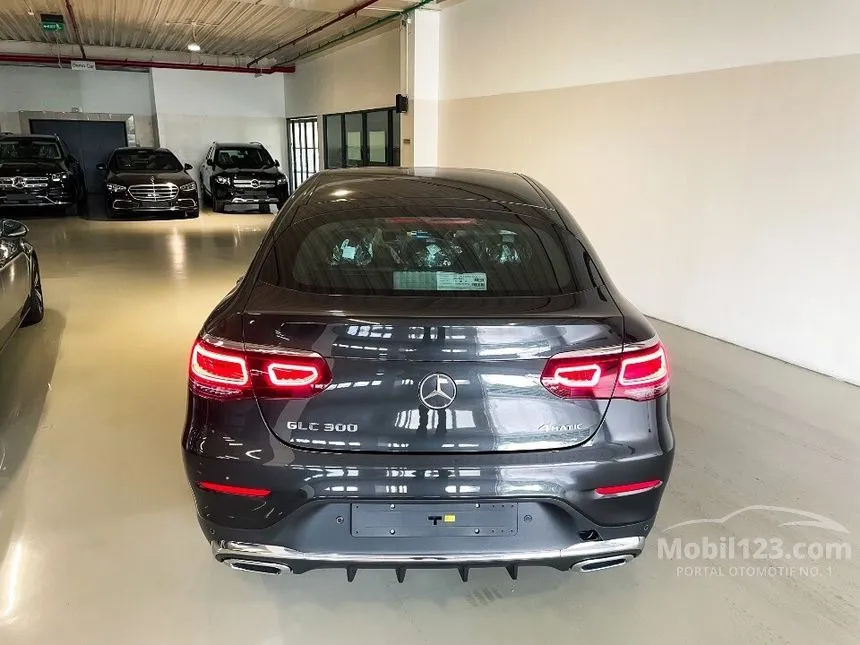 Jual Mobil Mercedes-Benz GLC300 2022 AMG 4MATIC 2.0 di DKI Jakarta Automatic Coupe Abu-abu Rp 1 ...