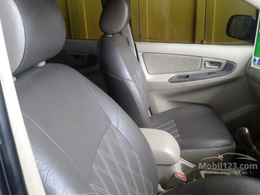 Jual Mobil Toyota Kijang Innova 2005 G 2.0 di Jawa Barat Manual MPV ...