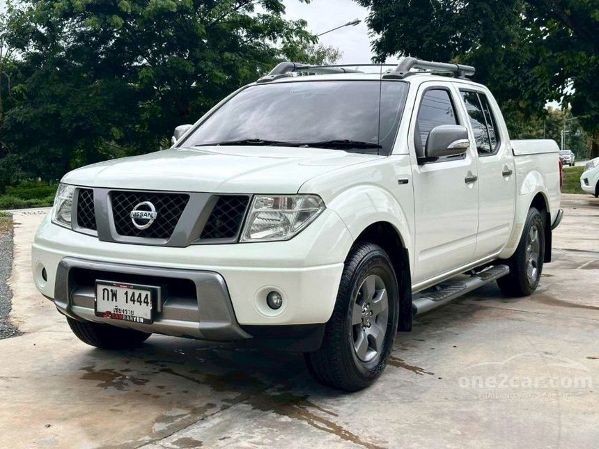 2013 Nissan Frontier Navara 2.5 Double Cab Calibre LE Grand Titanium ...