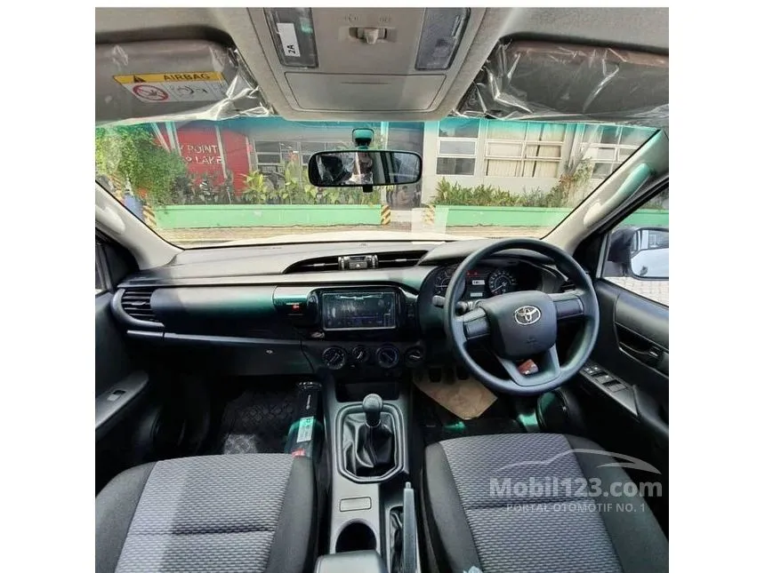 Jual Mobil Toyota Hilux 2021 E 2.4 di Banten Manual Pick-up Merah Rp ...