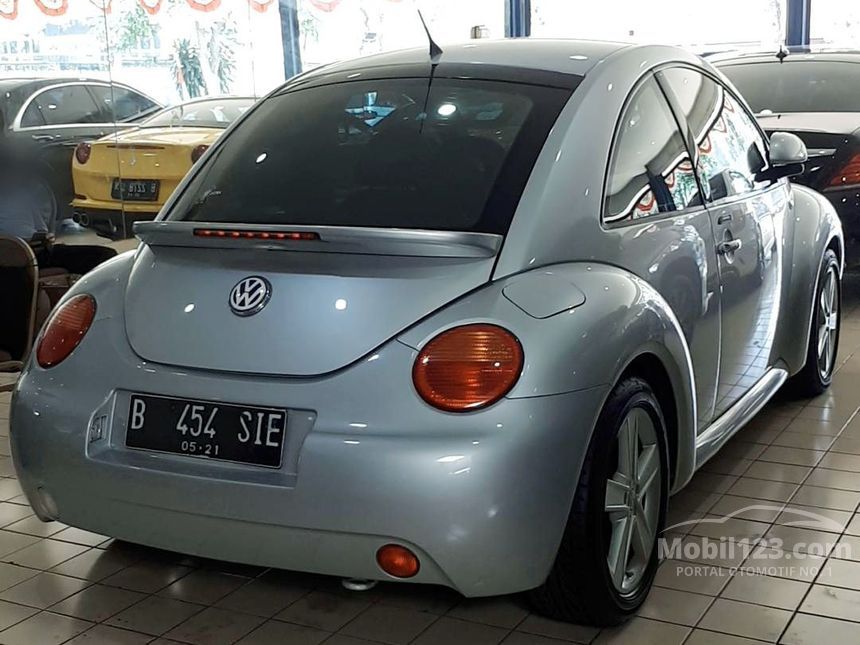 Jual Mobil Volkswagen New Beetle 2003 9C 2.0 di DKI Jakarta Automatic ...