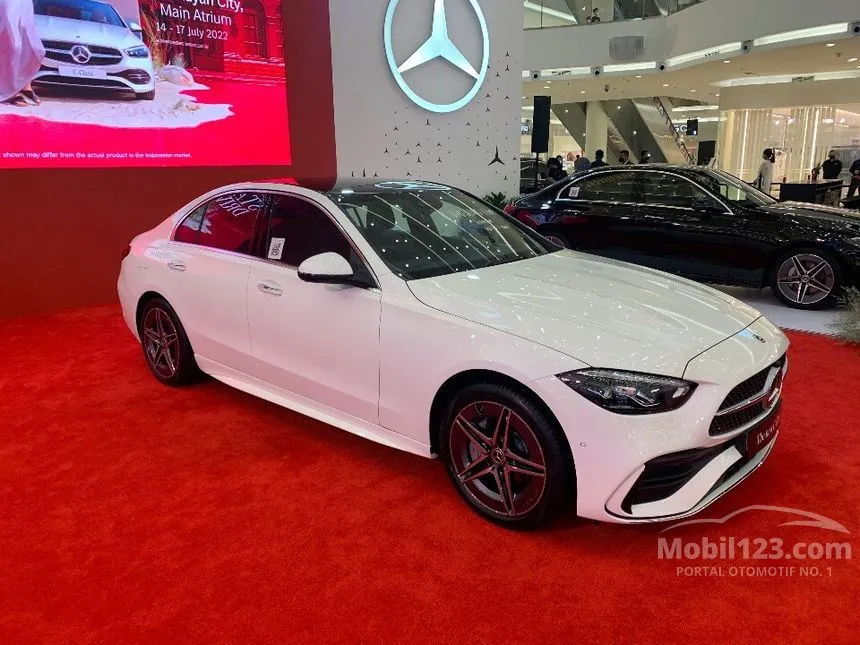 Jual Mobil Mercedes-Benz C300 2023 AMG Line 2.0 di DKI Jakarta ...