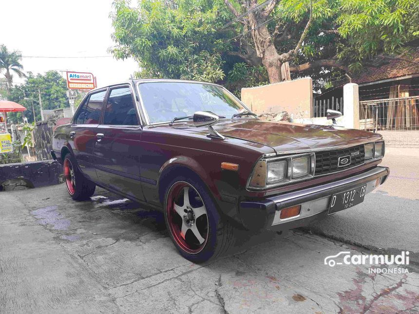 Jual Mobil Toyota Corona 1979 2.0 di Jawa Barat Manual Sedan Merah Rp ...