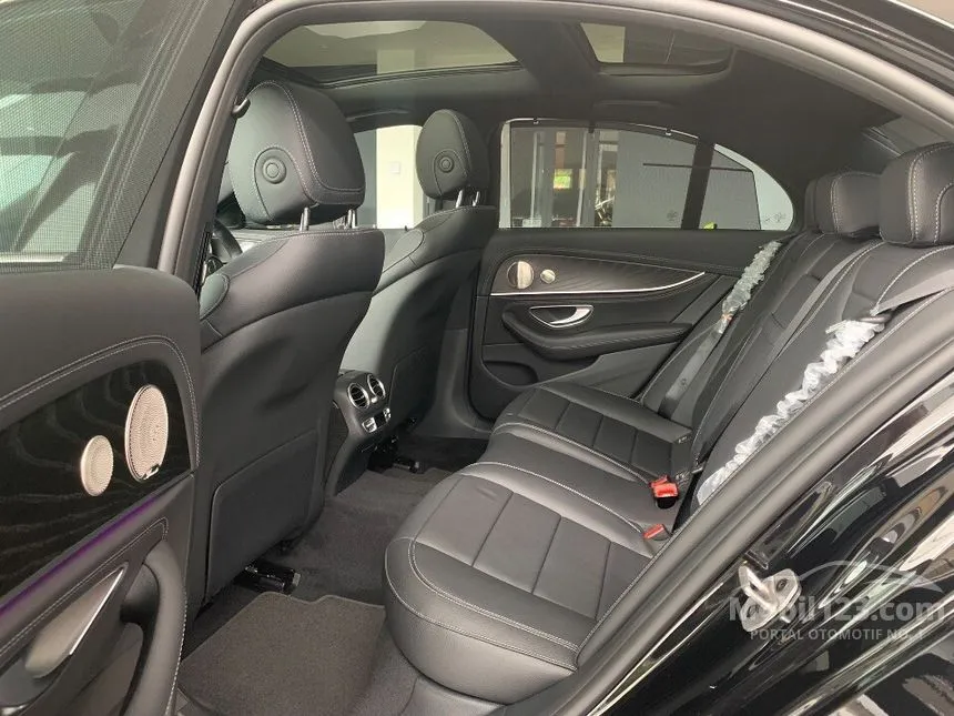 Jual Mobil Mercedes-Benz E300 2023 AMG Line 2.0 di DKI Jakarta ...