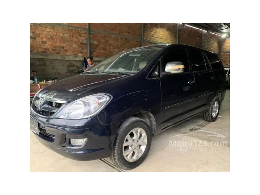 Jual Mobil Toyota Kijang Innova 2004 V 2.0 di Sumatera Selatan Manual ...