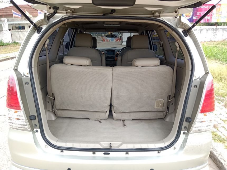Toyota Innova 2010 V 2.0 in กรุงเทพและปริมณฑล Automatic Wagon สีเงิน ...