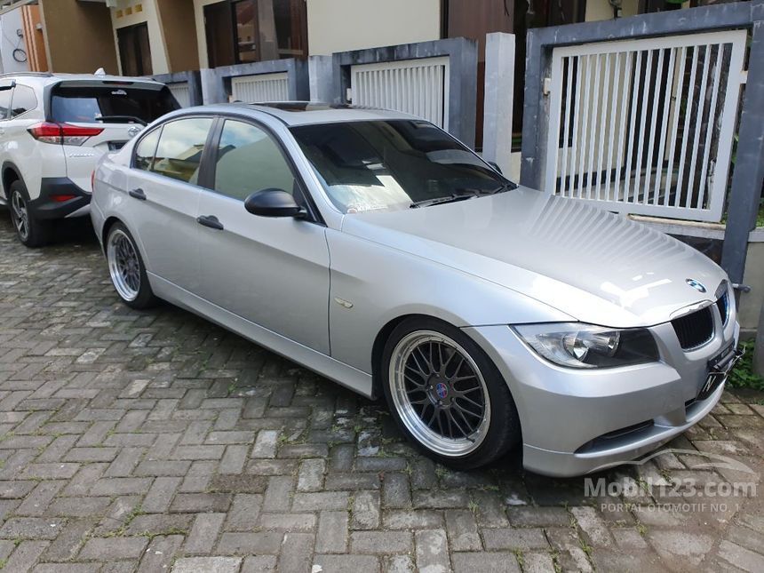 Jual Mobil BMW 320i 2005 E90 2.0 di Jawa Timur Automatic Sedan Silver Rp 135.000.000 - 5763452 ...