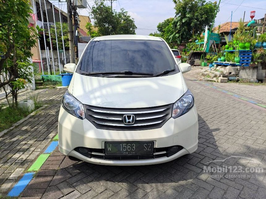 Jual Mobil Honda Freed 2011 Power Sliding Door 1.5 di Jawa Timur ...