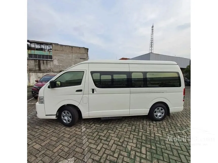 Jual Mobil Toyota Hiace 2023 Commuter 3.0 di DKI Jakarta Manual Van ...