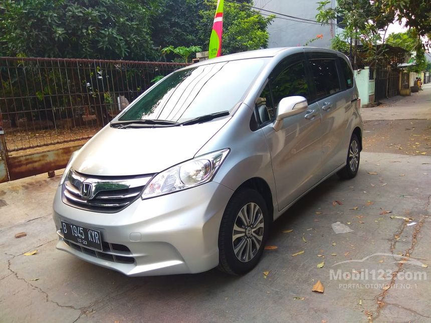 Jual Mobil Honda Freed 2013 E 1.5 di DKI Jakarta Automatic MPV Silver Rp 154.000.000 - 6070662 ...