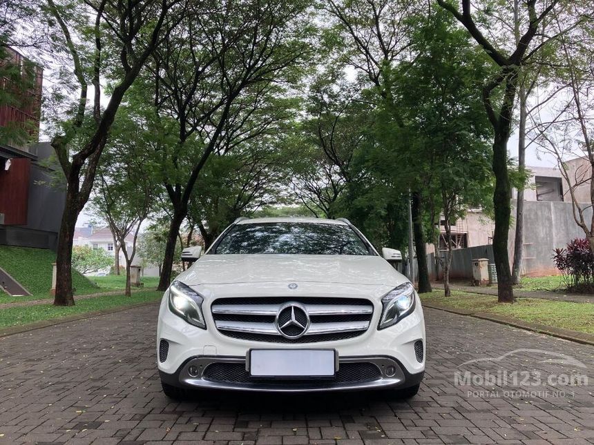 Jual Mobil Mercedes-Benz GLA200 2015 Urban 1.6 di DKI Jakarta Automatic ...