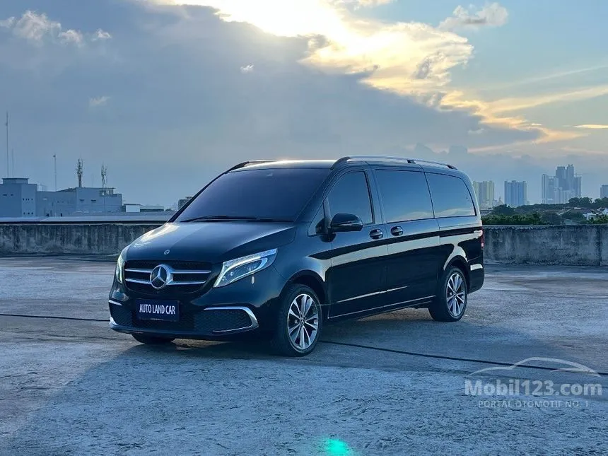 Jual Mobil Mercedes-Benz V260 2020 Avantgarde 2.0 di DKI Jakarta Automatic Van Wagon Hitam Rp ...