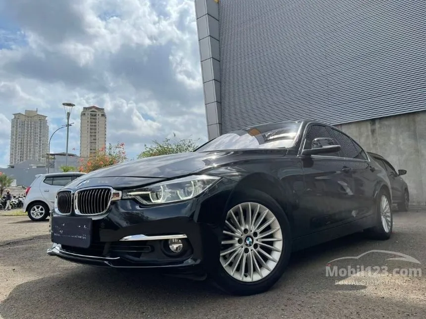 Jual Mobil BMW 320i 2018 Luxury 2.0 di DKI Jakarta Automatic Sedan Hitam Rp 530.000.000 ...