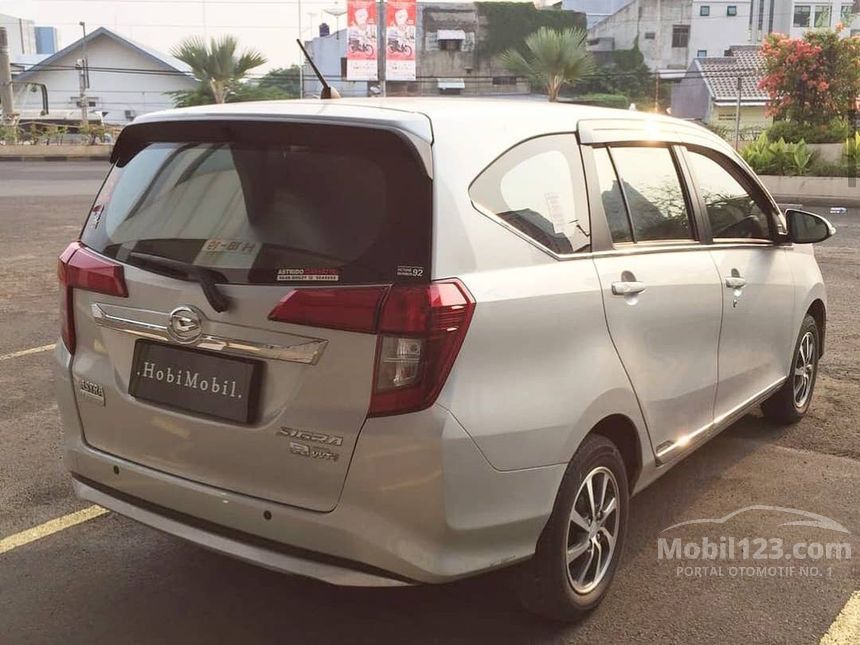 Jual Mobil Daihatsu Sigra 2017 R Deluxe 1.2 di DKI Jakarta Automatic ...