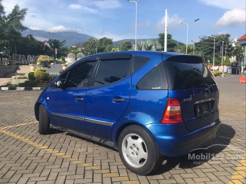 Jual Mobil Mercedes-Benz A140 2000 Classic 1.4 di Jawa Timur Manual ...