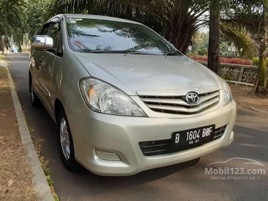 Jual Mobil Toyota Kijang Innova 2011 E 2.0 di DKI Jakarta Automatic MPV ...