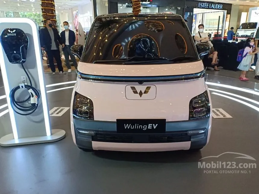Jual Mobil Wuling EV 2022 di DKI Jakarta Automatic Hatchback Putih Rp ...