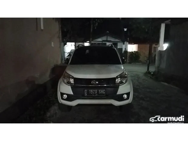 Daihatsu Terios CUSTOM SUV Bekas Harga Termurah, Kondisi Terbaik | Carmudi