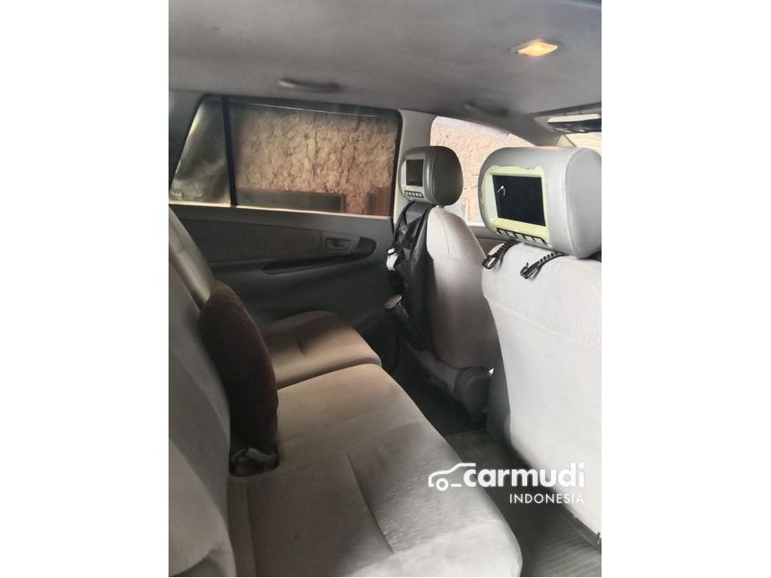 Toyota Kijang Innova 2004 V Luxury 2.0 in Indonesia (Others) Manual MPV ...