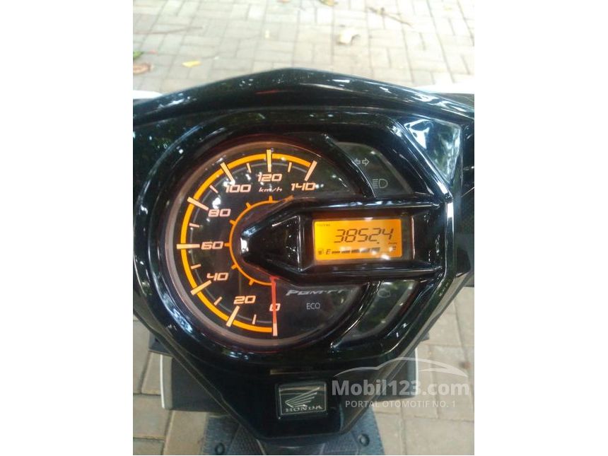 Jual Motor Honda Beat 2016 110 0.1 di Jawa Barat Automatic Others Putih ...