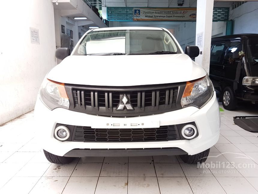 Jual Mobil Mitsubishi Strada Triton 2015 GLS 2.5 di Jawa Timur Manual ...