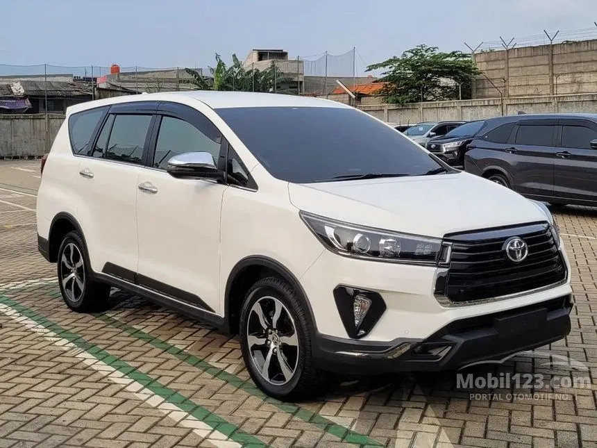Jual Mobil Toyota Innova Venturer 2022 2.4 di Jawa Barat Automatic ...