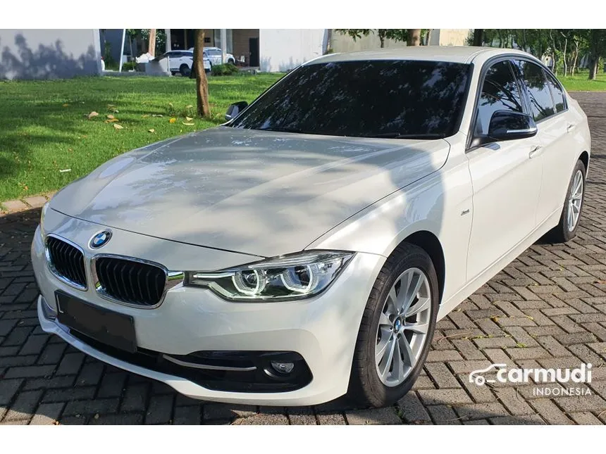 BMW 320i 2017 M Sport 2.0 in Jawa Timur Automatic Sedan White for Rp 480.000.000 - 11940203 ...