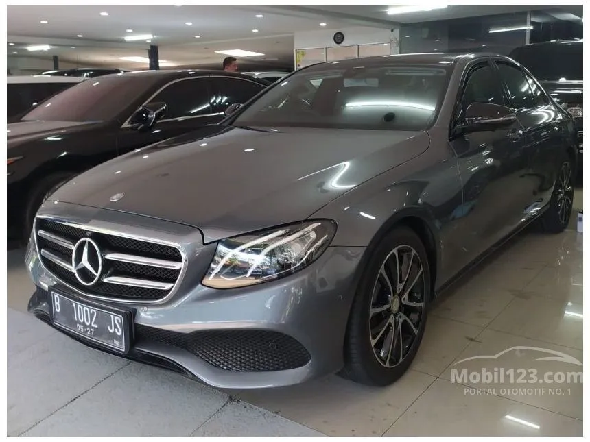 Jual Mobil Mercedes-Benz E300 2016 Avantgarde 2.0 di DKI Jakarta Automatic Sedan Abu-abu Rp 695. ...