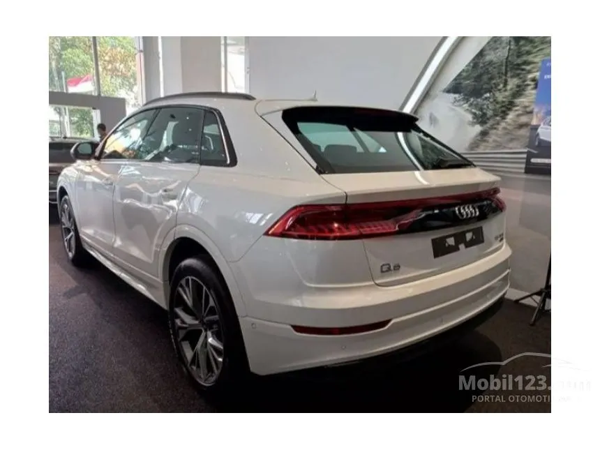 Jual Mobil Audi Q8 2022 TFSI quattro 3.0 di DKI Jakarta Automatic Wagon ...