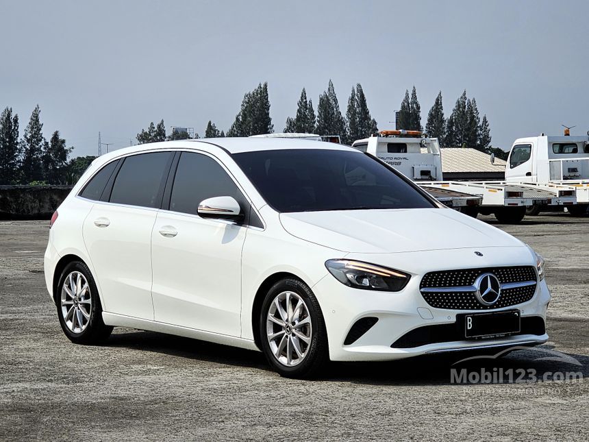 Jual Mobil Mercedes-Benz B200 2018 Progressive Line 1.3 di DKI Jakarta ...