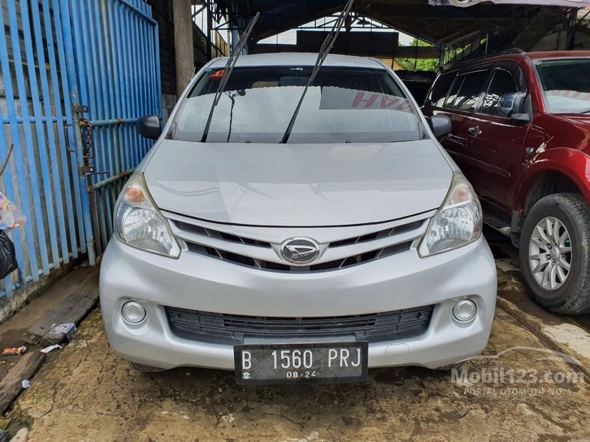 Jual Mobil Daihatsu Xenia 2014 X PLUS 1.3 di Banten Manual MPV Silver ...