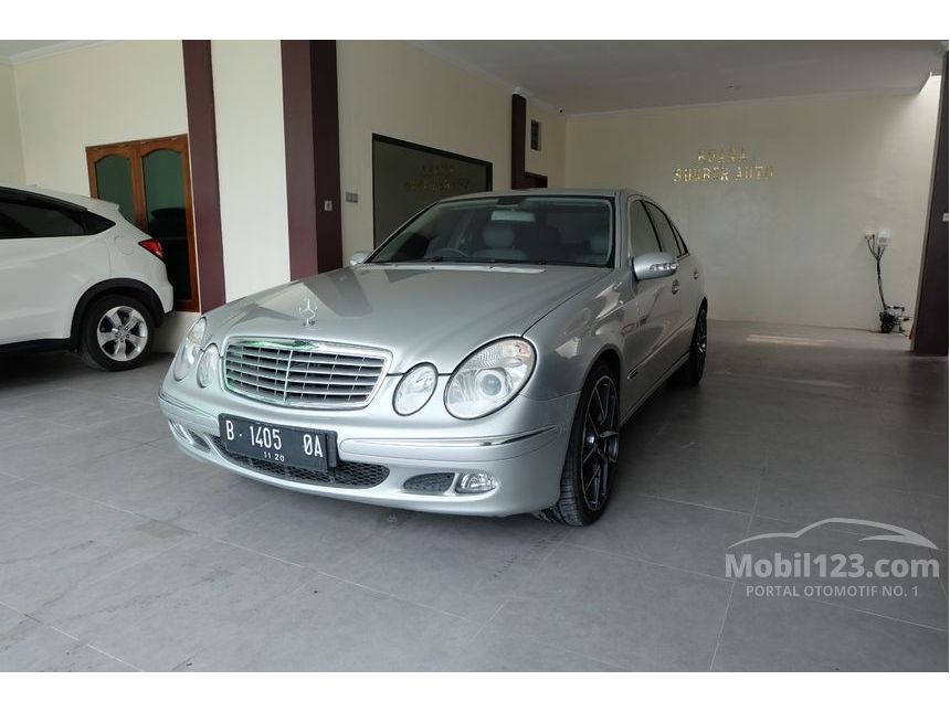 Jual Mobil Mercedes-Benz E260 2005 E260 2.6 di Banten Automatic Sedan Silver Rp 135.000.000 ...