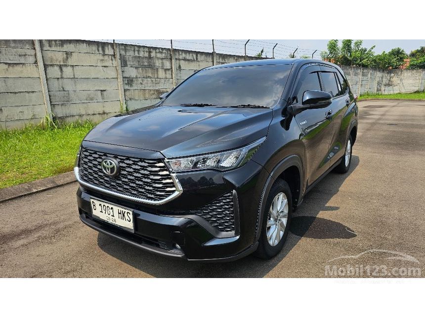 Jual Mobil Toyota Kijang Innova Zenix 2023 G HV (Premium Color) 2.0 di ...